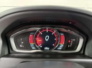 Белый Вольво ХС60 2014 в Утена, объемом двигателя 2.40 л и пробегом 275 тыс. км за 13250 €, фото 8 на AUTOMOTO.COM.LV