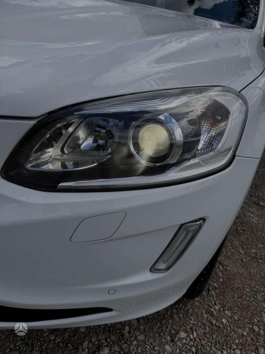 Balts Volvo XC60 2014 Šauļi, ar dzinēja tilpumu 0.00 L un nobraukumu 264 tūkst. km par 14399 €, foto 8 vietnē AUTOMOTO.COM.LV