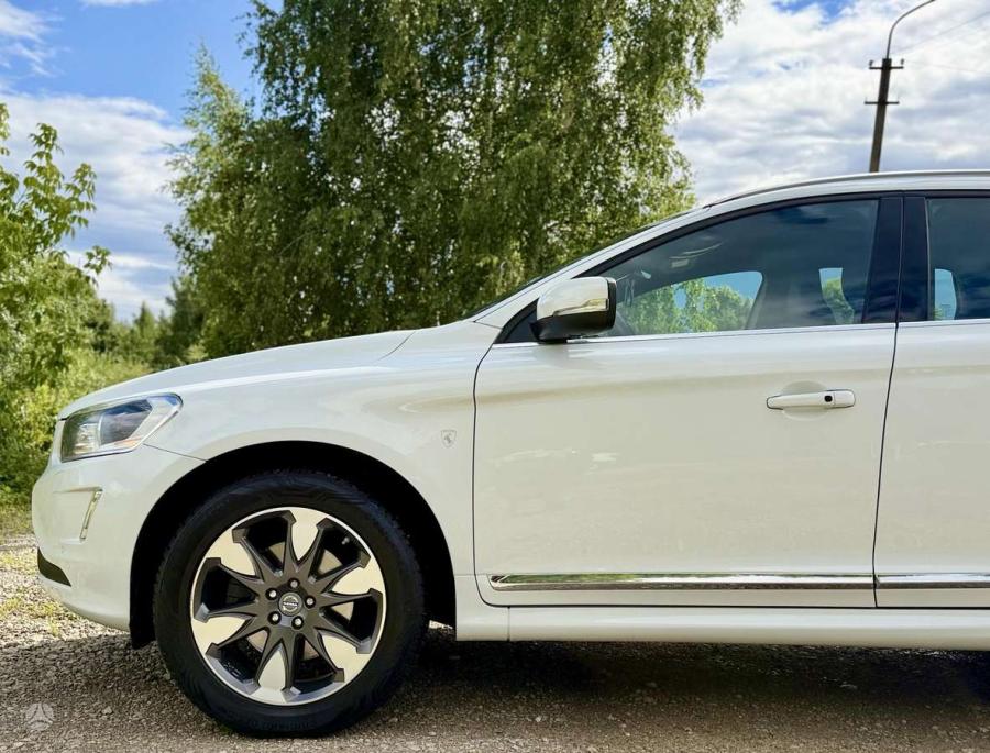 Balts Volvo XC60 2014 Šauļi, ar dzinēja tilpumu 0.00 L un nobraukumu 264 tūkst. km par 14399 €, foto 12 vietnē AUTOMOTO.COM.LV