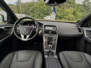 Balts Volvo XC60 2014 Šauļi, ar dzinēja tilpumu 0.00 L un nobraukumu 264 tūkst. km par 14399 €, foto 24 vietnē AUTOMOTO.COM.LV