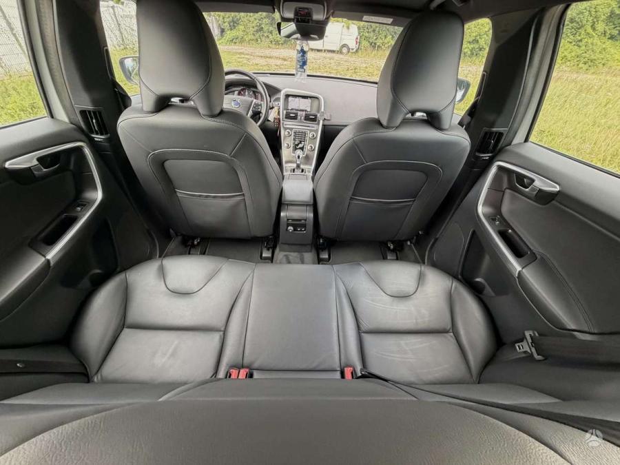 Balts Volvo XC60 2014 Šauļi, ar dzinēja tilpumu 0.00 L un nobraukumu 264 tūkst. km par 14399 €, foto 30 vietnē AUTOMOTO.COM.LV