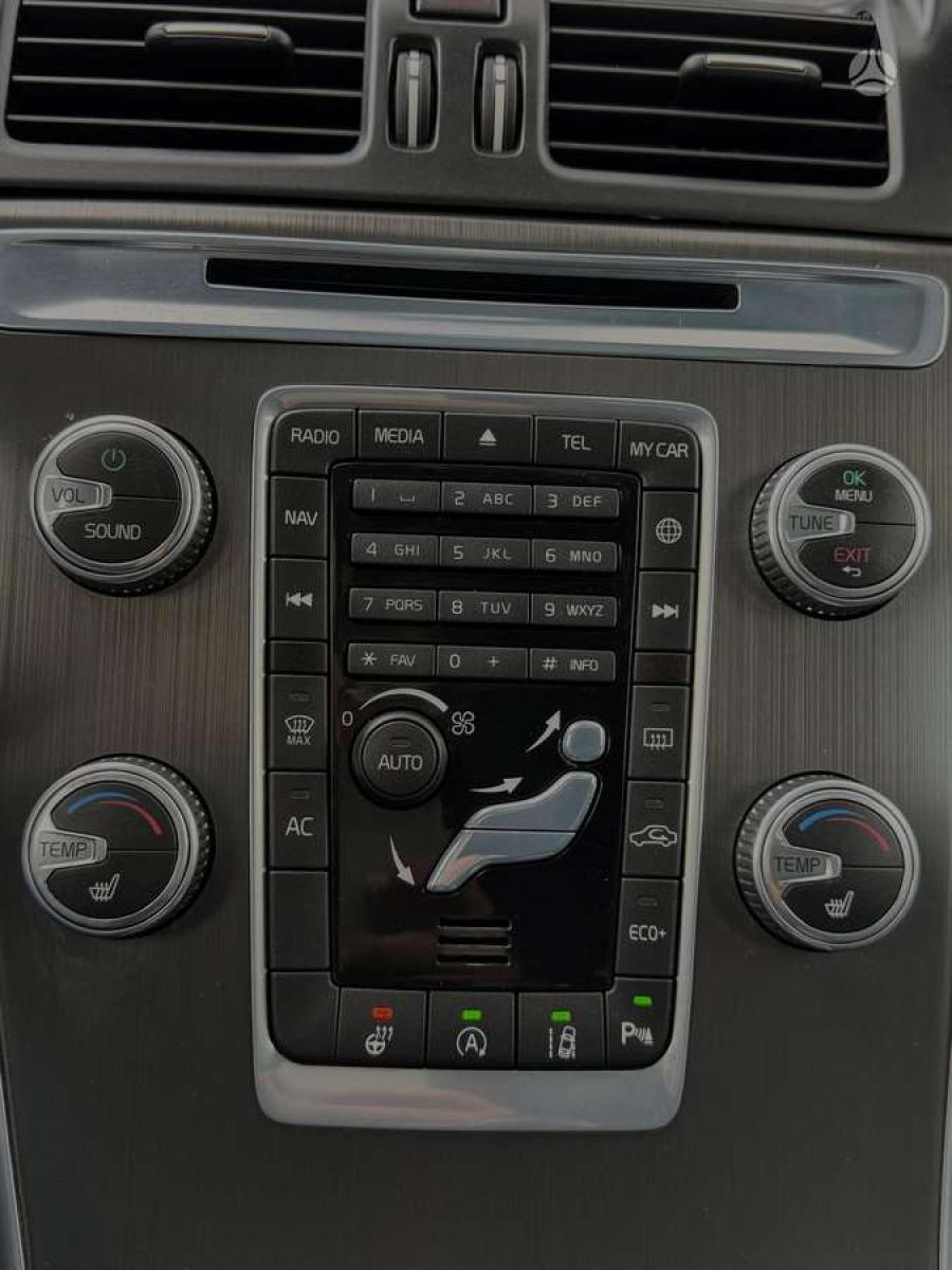 Balts Volvo XC60 2014 Šauļi, ar dzinēja tilpumu 0.00 L un nobraukumu 264 tūkst. km par 14399 €, foto 36 vietnē AUTOMOTO.COM.LV
