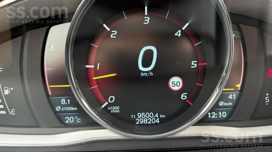 Balts Volvo XC60 2014 Rīga, ar dzinēja tilpumu 2.40 L un nobraukumu 298 tūkst. km par 14500 €, foto 7 vietnē AUTOMOTO.COM.LV
