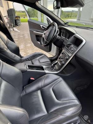 Balts Volvo XC60 2014 Kaišiadorys, ar dzinēja tilpumu 1.98 L un nobraukumu 307 tūkst. km par 10500 €, foto 8 vietnē AUTOMOTO.COM.LV