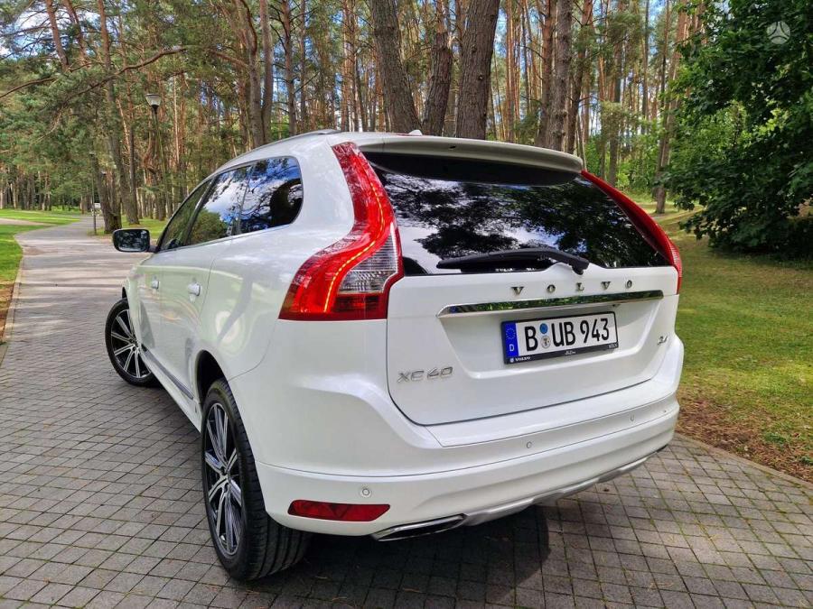 Balts Volvo XC60 2014 Prienai, ar dzinēja tilpumu 1.97 L un nobraukumu 249 tūkst. km par 11200 €, foto 5 vietnē AUTOMOTO.COM.LV