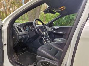 Balts Volvo XC60 2014 Prienai, ar dzinēja tilpumu 1.97 L un nobraukumu 249 tūkst. km par 11200 €, foto 9 vietnē AUTOMOTO.COM.LV