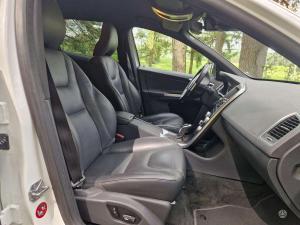 Balts Volvo XC60 2014 Prienai, ar dzinēja tilpumu 1.97 L un nobraukumu 249 tūkst. km par 11200 €, foto 13 vietnē AUTOMOTO.COM.LV