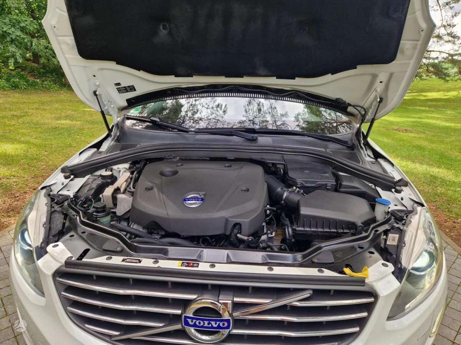 Balts Volvo XC60 2014 Prienai, ar dzinēja tilpumu 1.97 L un nobraukumu 249 tūkst. km par 11200 €, foto 18 vietnē AUTOMOTO.COM.LV