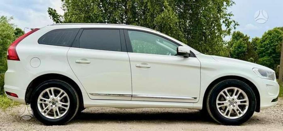 White Volvo XC60 2014 in Siauliai, with an engine capacity of 1.97 L and mileage of 250 thousand km for 12650 €, photo 15 on AUTOMOTO.COM.LV