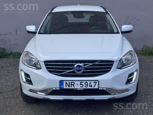Balts Volvo XC60 2014 Rīga, ar dzinēja tilpumu 2.00 L un nobraukumu 145 tūkst. km par 11990 €, foto 4 vietnē AUTOMOTO.COM.LV