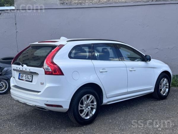 Balts Volvo XC60 2014 Rīga, ar dzinēja tilpumu 2.00 L un nobraukumu 145 tūkst. km par 11990 €, foto 6 vietnē AUTOMOTO.COM.LV