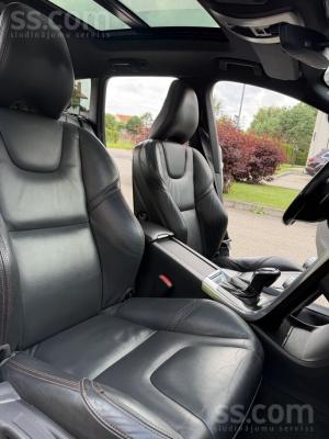 Balts Volvo XC60 2014 Rīga, ar dzinēja tilpumu 2.40 L un nobraukumu 249 tūkst. km par 14000 €, foto 8 vietnē AUTOMOTO.COM.LV