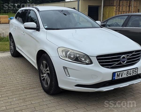 Balts Volvo XC60 2014 Rīga, ar dzinēja tilpumu 2.00 L un nobraukumu 330 tūkst. km par 8100 €, foto 2 vietnē AUTOMOTO.COM.LV