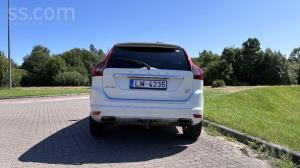 Balts Volvo XC60 2014 Ventspils, ar dzinēja tilpumu 2.40 L un nobraukumu 401 tūkst. km par 10500 €, foto 3 vietnē AUTOMOTO.COM.LV