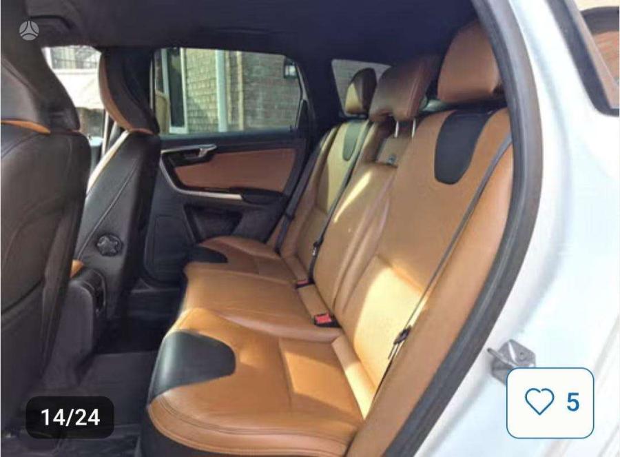 White Volvo XC60 2014 in Vilnius, with an engine capacity of 2.00 L and mileage of 319 thousand km for 8300 €, photo 11 on AUTOMOTO.COM.LV