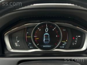 Balts Volvo XC60 2014 Jelgava, ar dzinēja tilpumu 2.40 L un nobraukumu 0 tūkst. km par 13000 €, foto 20 vietnē AUTOMOTO.COM.LV