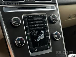Balts Volvo XC60 2014 Jelgava, ar dzinēja tilpumu 2.40 L un nobraukumu 0 tūkst. km par 13000 €, foto 27 vietnē AUTOMOTO.COM.LV