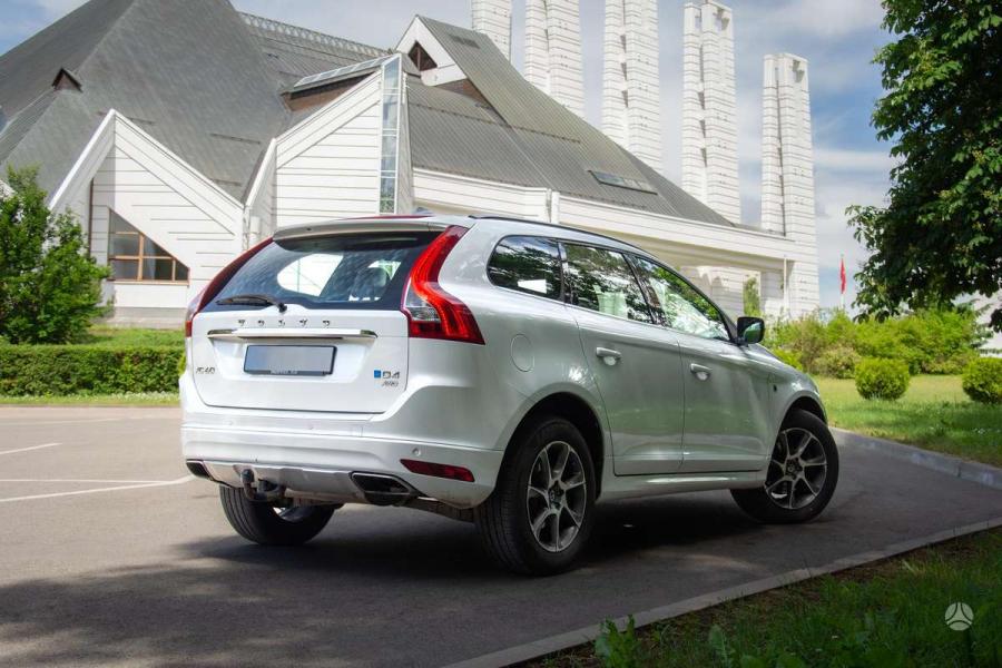Balts Volvo XC60 2014 Elektrėnai, ar dzinēja tilpumu 2.40 L un nobraukumu 237 tūkst. km par 11350 €, foto 6 vietnē AUTOMOTO.COM.LV