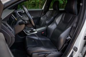 Balts Volvo XC60 2014 Elektrėnai, ar dzinēja tilpumu 2.40 L un nobraukumu 237 tūkst. km par 11350 €, foto 15 vietnē AUTOMOTO.COM.LV