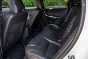 Balts Volvo XC60 2014 Elektrėnai, ar dzinēja tilpumu 2.40 L un nobraukumu 237 tūkst. km par 11350 €, foto 16 vietnē AUTOMOTO.COM.LV