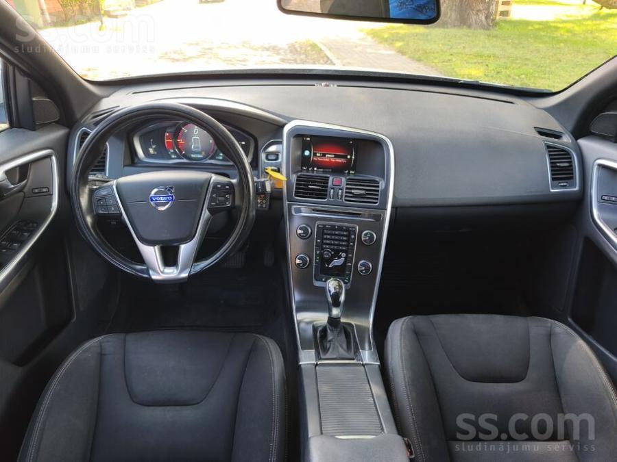 Balts Volvo XC60 2014 Jelgava, ar dzinēja tilpumu 2.00 L un nobraukumu 0 tūkst. km par 8590 €, foto 12 vietnē AUTOMOTO.COM.LV