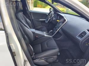 Balts Volvo XC60 2014 Jelgava, ar dzinēja tilpumu 2.00 L un nobraukumu 0 tūkst. km par 8590 €, foto 14 vietnē AUTOMOTO.COM.LV