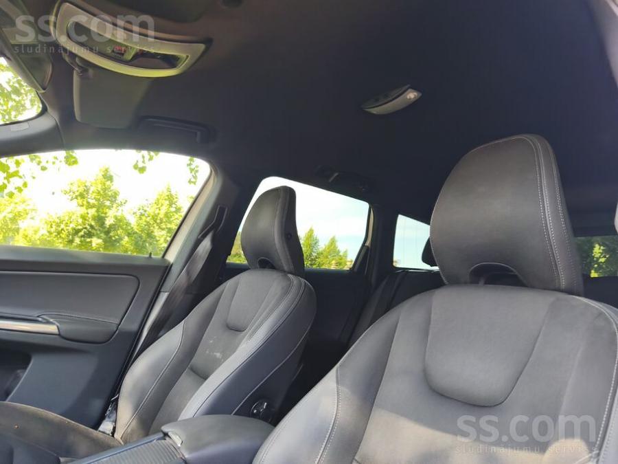 Balts Volvo XC60 2014 Jelgava, ar dzinēja tilpumu 2.00 L un nobraukumu 0 tūkst. km par 8590 €, foto 15 vietnē AUTOMOTO.COM.LV