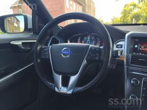 Balts Volvo XC60 2014 Jelgava, ar dzinēja tilpumu 2.00 L un nobraukumu 0 tūkst. km par 8590 €, foto 16 vietnē AUTOMOTO.COM.LV