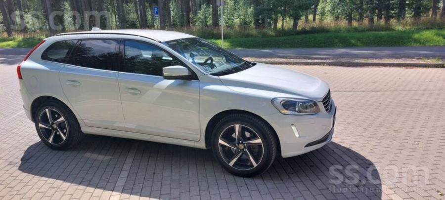 White Volvo XC60 2014 in Saldus, with an engine capacity of 2.00 L and mileage of 318 thousand km for 8000 €, photo 1 on AUTOMOTO.COM.LV