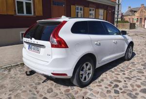 Balts Volvo XC60 2014 Jelgava, ar dzinēja tilpumu 2.00 L un nobraukumu 307 tūkst. km par 8590 €, foto 4 vietnē AUTOMOTO.COM.LV