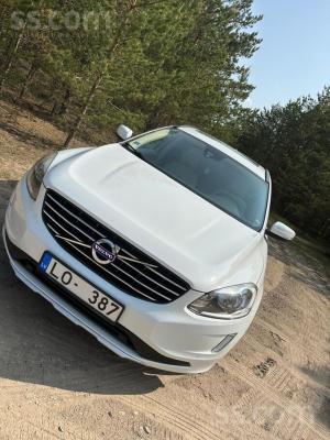 Balts Volvo XC60 2014 Rīga, ar dzinēja tilpumu 2.00 L un nobraukumu 0 tūkst. km par 8750 €, foto  vietnē AUTOMOTO.COM.LV