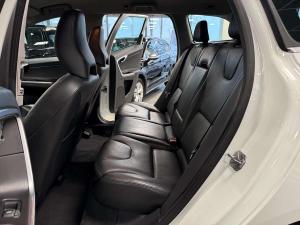 White Volvo XC60 2014 in Klaipeda, with an engine capacity of 1.97 L and mileage of 240 thousand km for 14900 €, photo 15 on AUTOMOTO.COM.LV