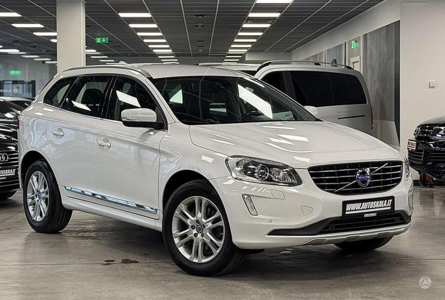 White Volvo XC60 2014 in Klaipeda, with an engine capacity of 1.97 L and mileage of 240 thousand km for 14900 €, photo 16 on AUTOMOTO.COM.LV