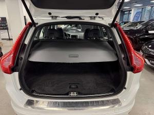 White Volvo XC60 2014 in Klaipeda, with an engine capacity of 1.97 L and mileage of 240 thousand km for 14900 €, photo 21 on AUTOMOTO.COM.LV