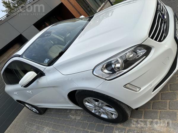Balts Volvo XC60 2014 Rīga, ar dzinēja tilpumu 2.00 L un nobraukumu 355 tūkst. km par 8750 €, foto 1 vietnē AUTOMOTO.COM.LV