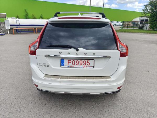 Balts Volvo XC60 2014 Viļņa, ar dzinēja tilpumu 3.20 L un nobraukumu 246 tūkst. km par 9400 €, foto 4 vietnē AUTOMOTO.COM.LV