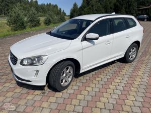 Белый Вольво ХС60 2014 в Плунге, объемом двигателя 2.00 л и пробегом 245 тыс. км за 7800 €, фото 3 на AUTOMOTO.COM.LV