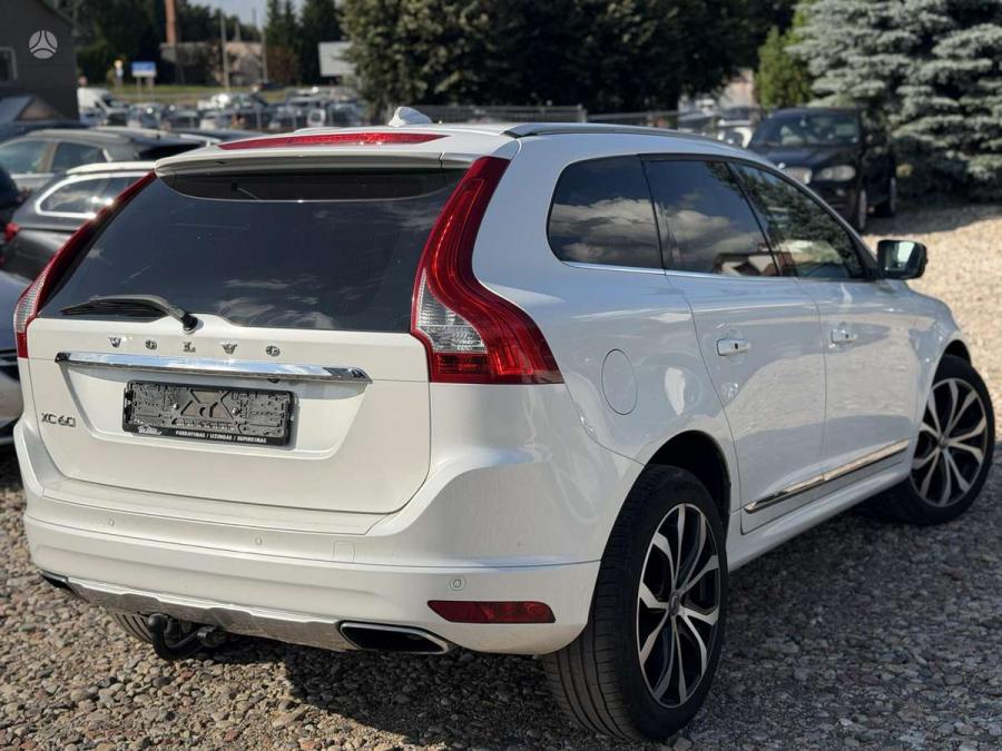 Balts Volvo XC60 2014 Utena, ar dzinēja tilpumu 2.40 L un nobraukumu 280 tūkst. km par 8390 €, foto 3 vietnē AUTOMOTO.COM.LV