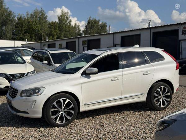 White Volvo XC60 2014 in Utena, with an engine capacity of 2.40 L and mileage of 280 thousand km for 8390 €, photo 5 on AUTOMOTO.COM.LV