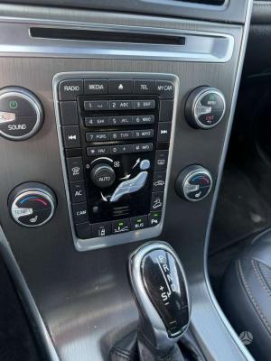 Balts Volvo XC60 2014 Utena, ar dzinēja tilpumu 2.40 L un nobraukumu 280 tūkst. km par 8390 €, foto 13 vietnē AUTOMOTO.COM.LV