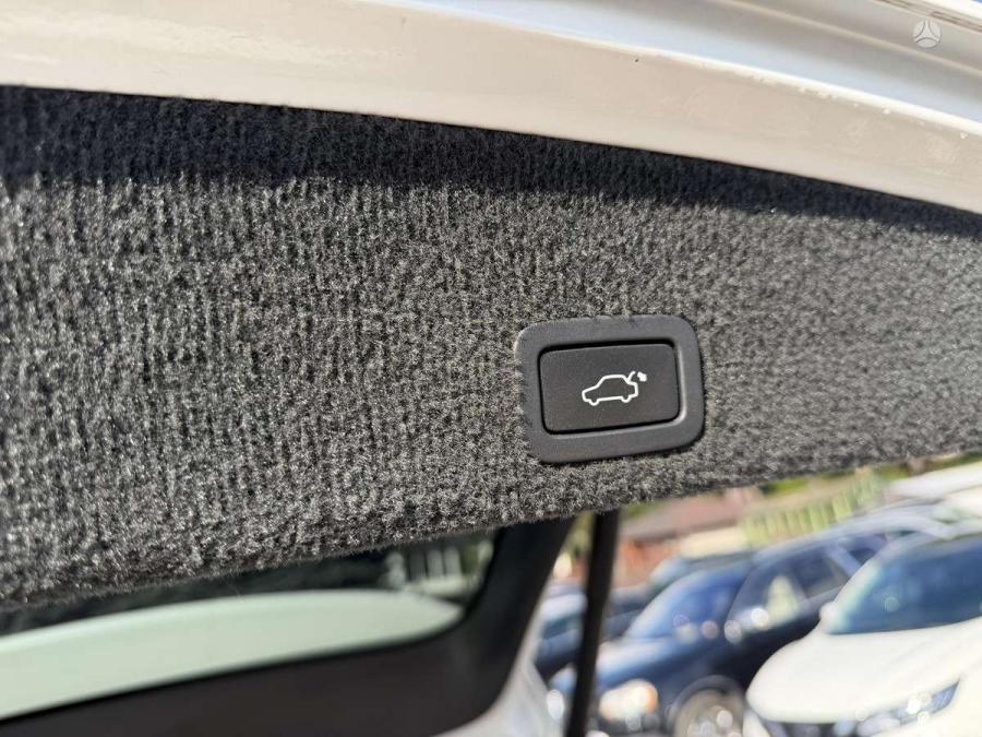 Balts Volvo XC60 2014 Utena, ar dzinēja tilpumu 2.40 L un nobraukumu 280 tūkst. km par 8390 €, foto 18 vietnē AUTOMOTO.COM.LV