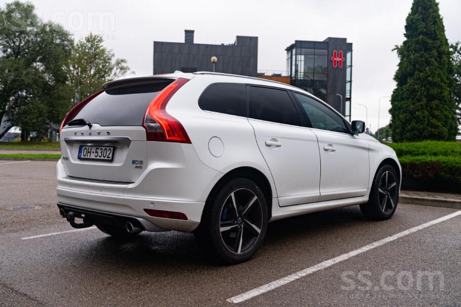 Balts Volvo XC60 2014 Rīga, ar dzinēja tilpumu 2.40 L un nobraukumu 267 tūkst. km par 10950 €, foto 6 vietnē AUTOMOTO.COM.LV