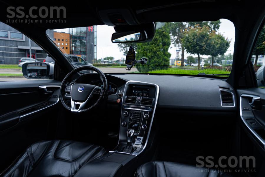 Balts Volvo XC60 2014 Rīga, ar dzinēja tilpumu 2.40 L un nobraukumu 267 tūkst. km par 10950 €, foto 16 vietnē AUTOMOTO.COM.LV