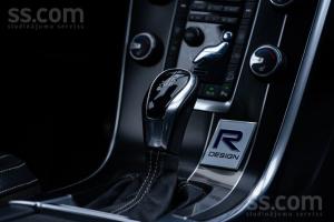 Balts Volvo XC60 2014 Rīga, ar dzinēja tilpumu 2.40 L un nobraukumu 267 tūkst. km par 10950 €, foto 19 vietnē AUTOMOTO.COM.LV
