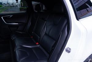 Balts Volvo XC60 2014 Rīga, ar dzinēja tilpumu 2.40 L un nobraukumu 267 tūkst. km par 10950 €, foto 23 vietnē AUTOMOTO.COM.LV