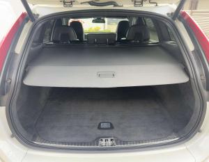 Balts Volvo XC60 2014 Tauragė, ar dzinēja tilpumu 2.40 L un nobraukumu 114 tūkst. km par 14300 €, foto 13 vietnē AUTOMOTO.COM.LV