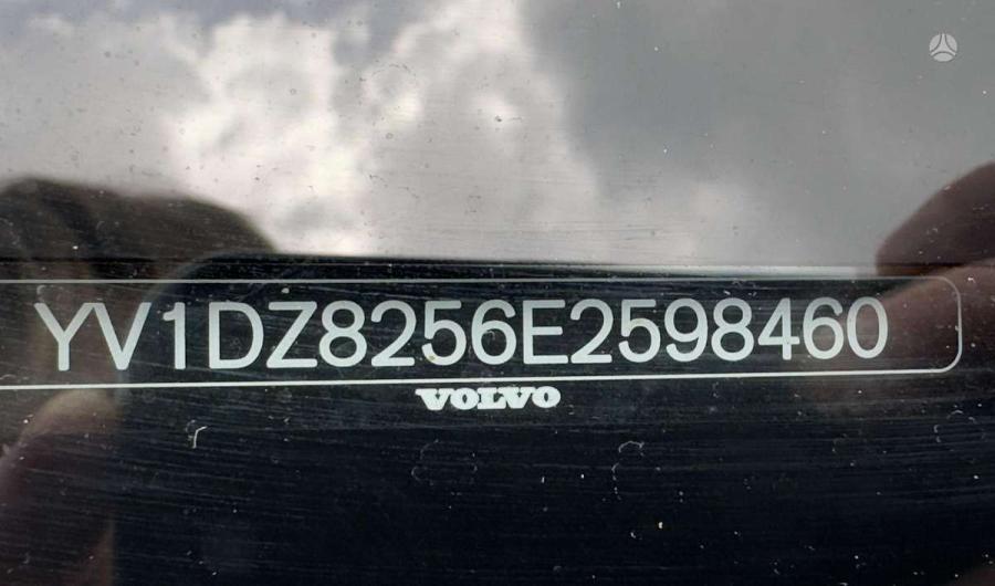 Balts Volvo XC60 2014 Tauragė, ar dzinēja tilpumu 2.40 L un nobraukumu 114 tūkst. km par 14300 €, foto 18 vietnē AUTOMOTO.COM.LV