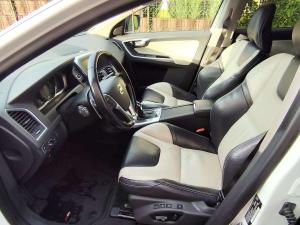 Balts Volvo XC60 2014 Kauņa, ar dzinēja tilpumu 2.95 L un nobraukumu 298 tūkst. km par 10800 €, foto 14 vietnē AUTOMOTO.COM.LV