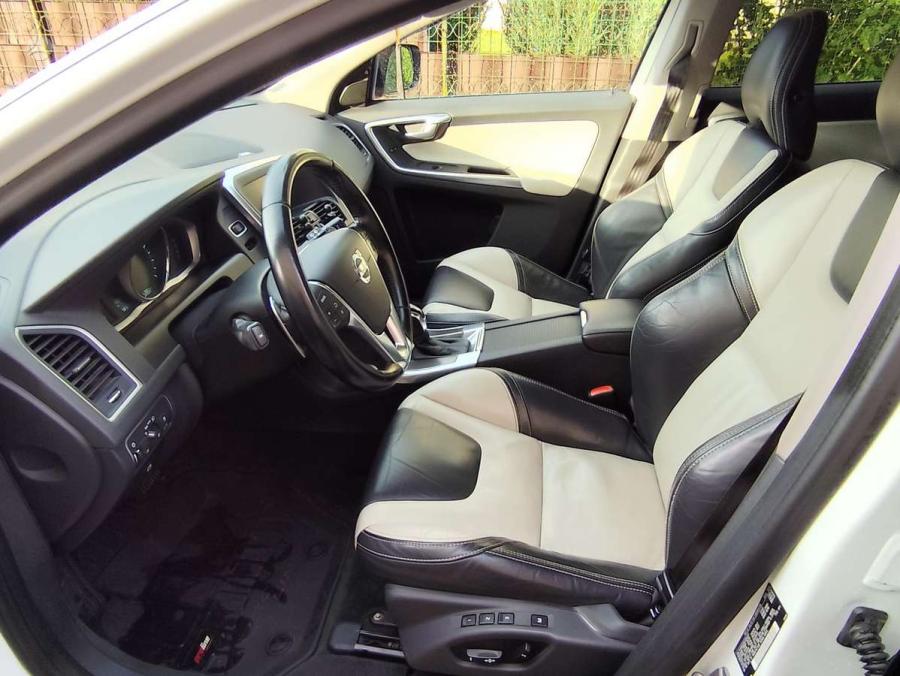 Balts Volvo XC60 2014 Kauņa, ar dzinēja tilpumu 2.95 L un nobraukumu 298 tūkst. km par 10800 €, foto 14 vietnē AUTOMOTO.COM.LV