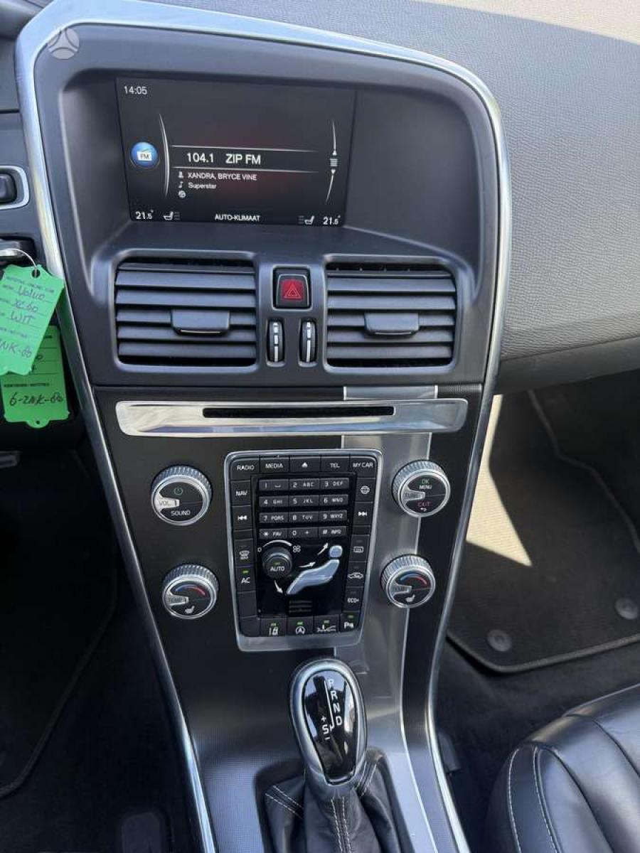 Balts Volvo XC60 2014 Kazlų Rūda, ar dzinēja tilpumu 1.97 L un nobraukumu 259 tūkst. km par 11000 €, foto 23 vietnē AUTOMOTO.COM.LV